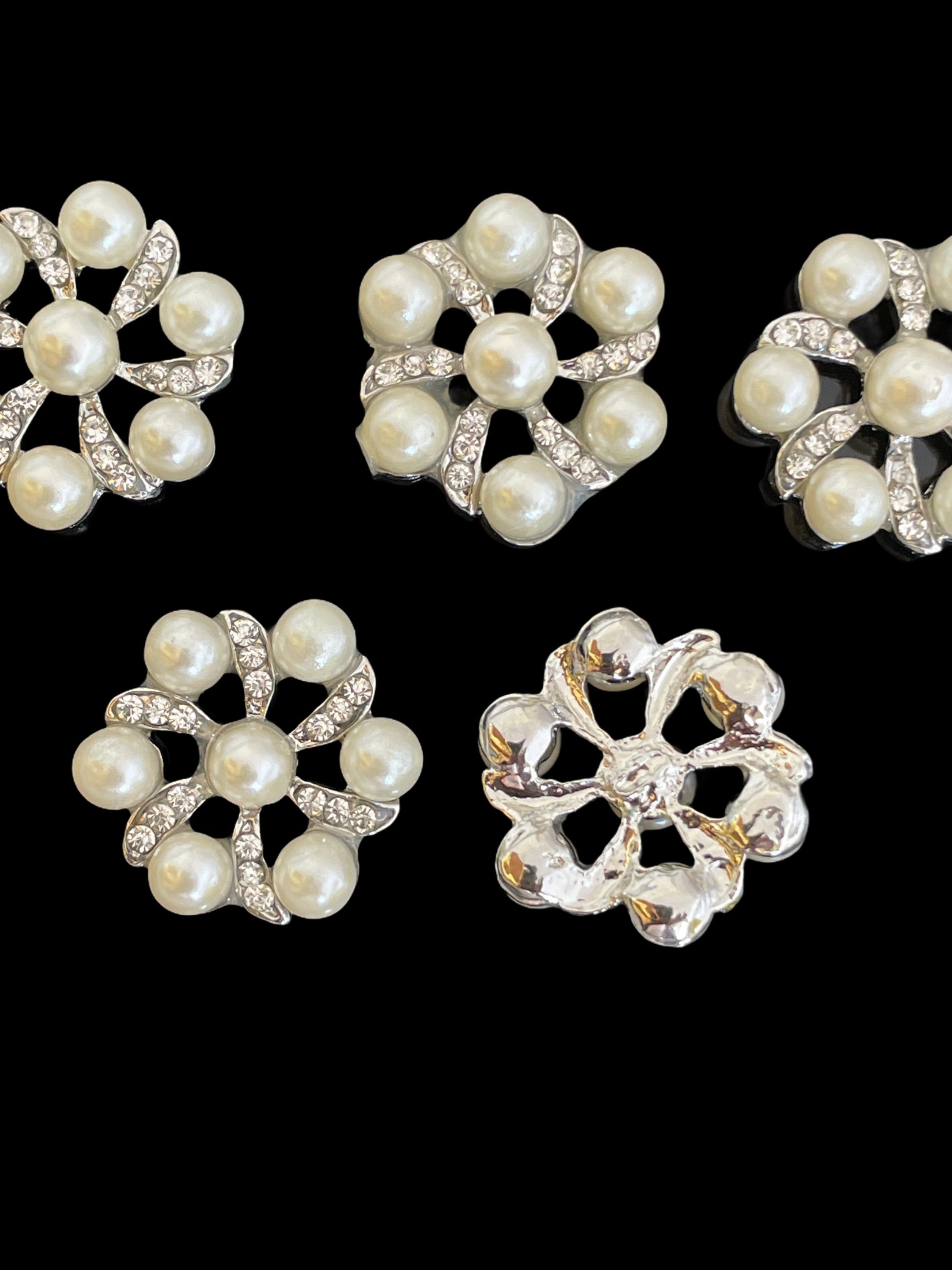 30 pcs CLEAR Crystal Rhinestone Assorted Embellishment Buttons | Etsy