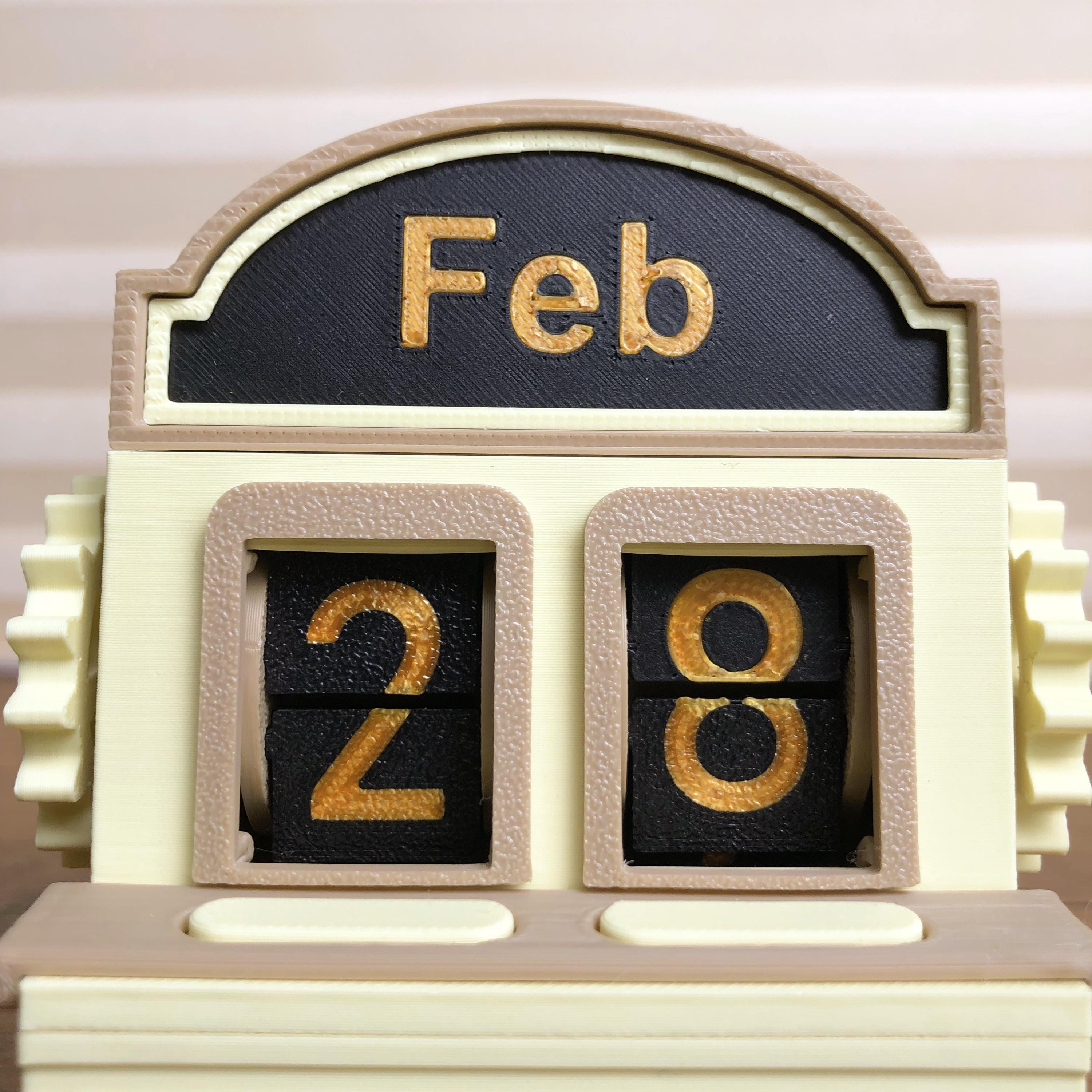 Vintage Desk Calendar 3D Printed Perpetual Rotating Date Display Retro ...