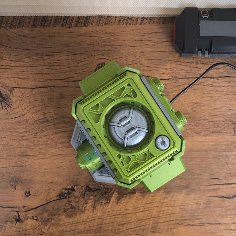 Resident Evil Biolab Biohazard DNA Helix Night Light Virus Tube Desk ...