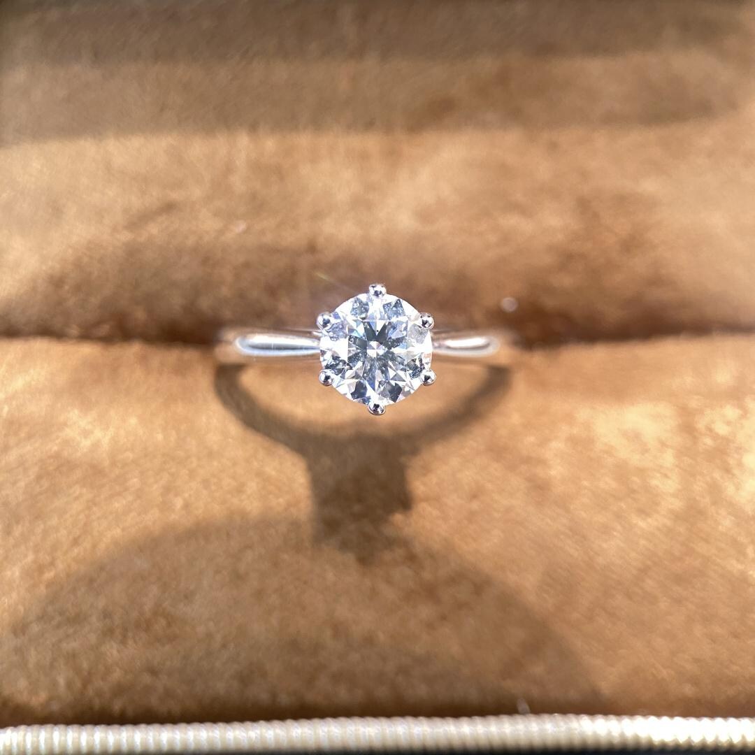 Six-claw Swivel Ring, 18K Gold Bridal Engagement Ring, Round Cut Lab ...
