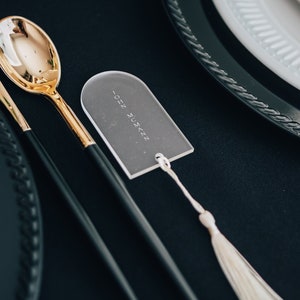 Luxury Wedding Meal Choice Place Cards With Tassels Glass Names Wedding ...