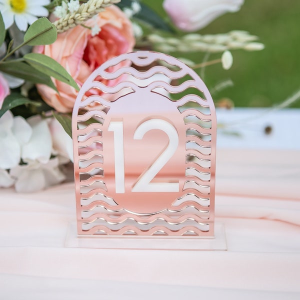 Squiggly Table - Etsy