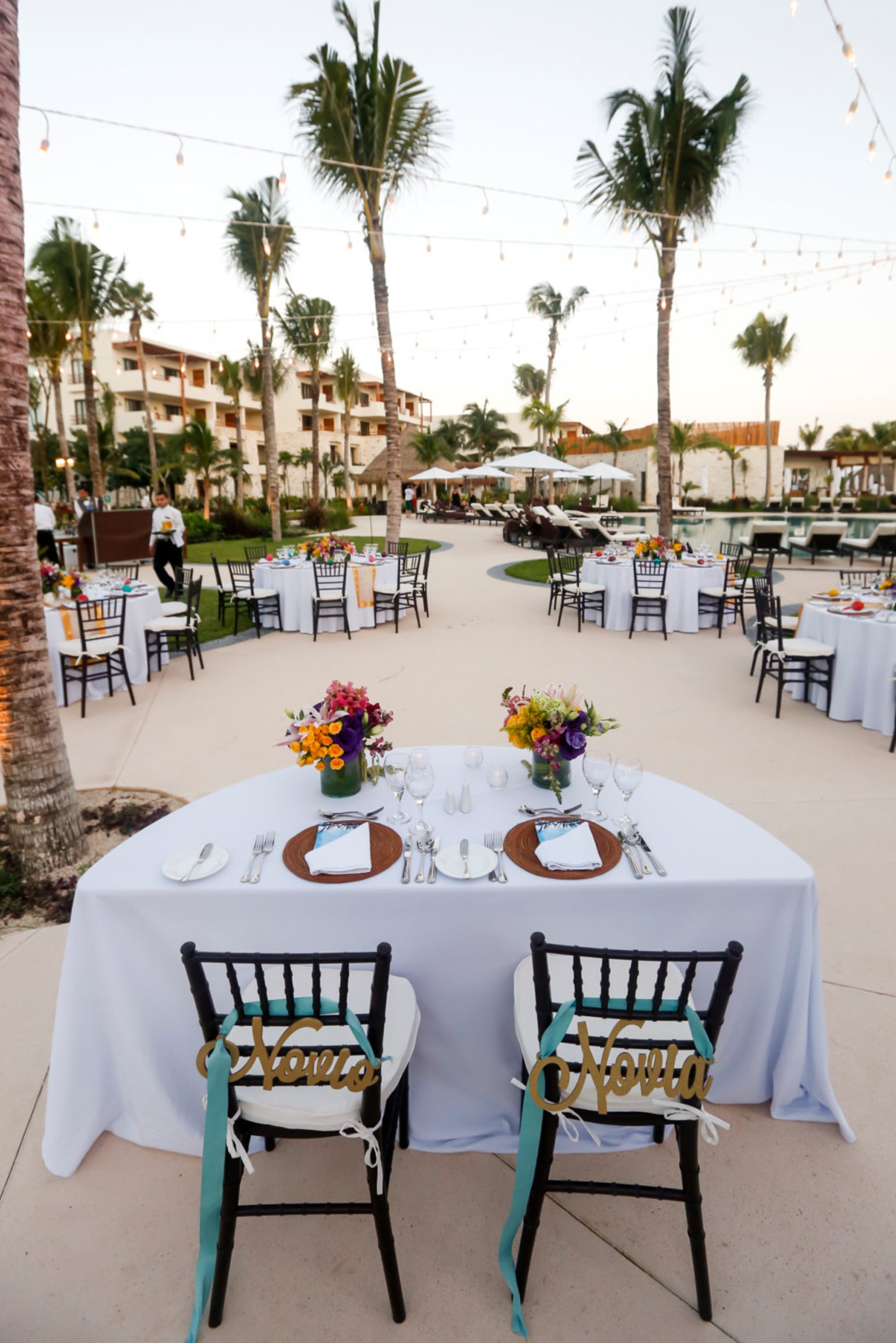 Novia and Novio Chair Signs for Wedding, Hanging Chair Signs Wooden ...