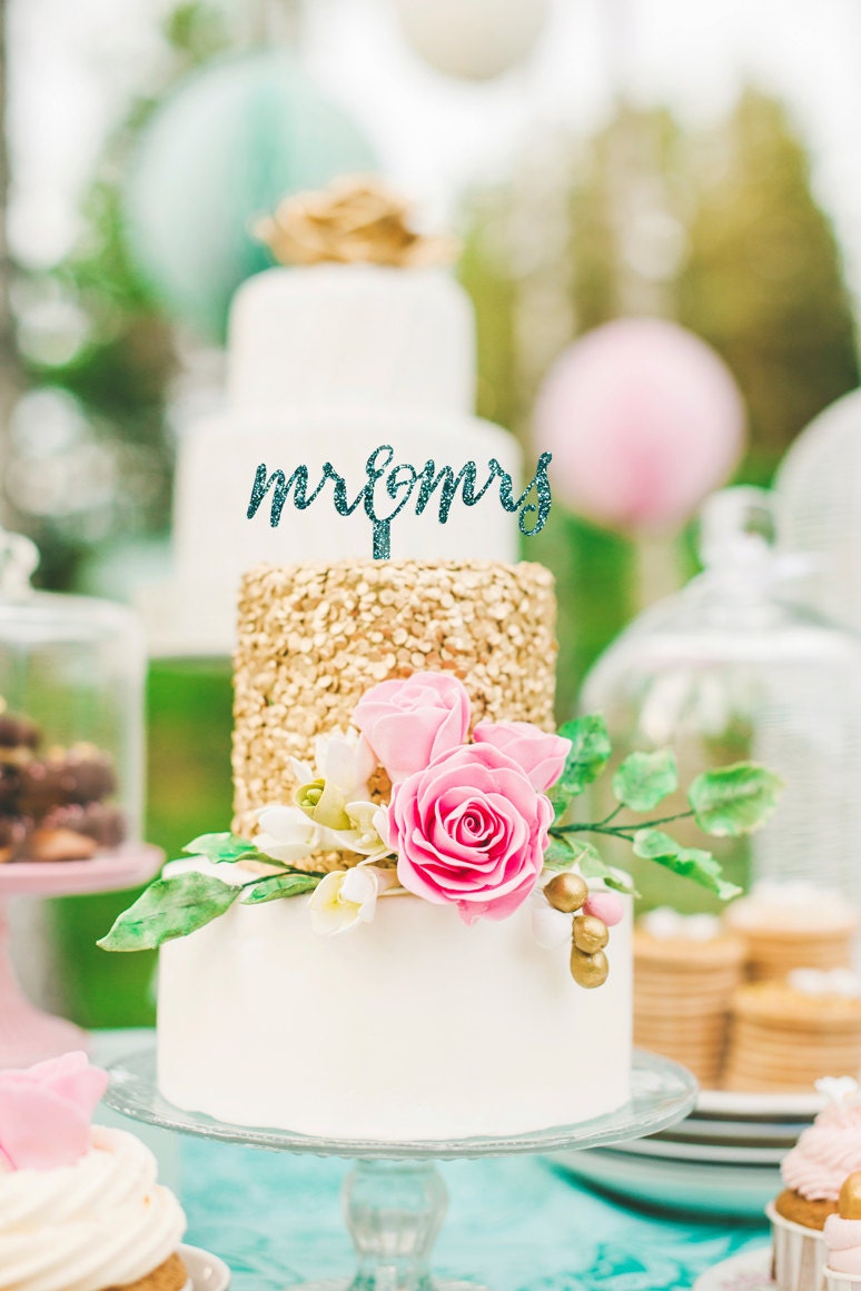 Cake Topper Mr & Mrs Wedding Cake Topper Calligraphy Style Wedding or ...