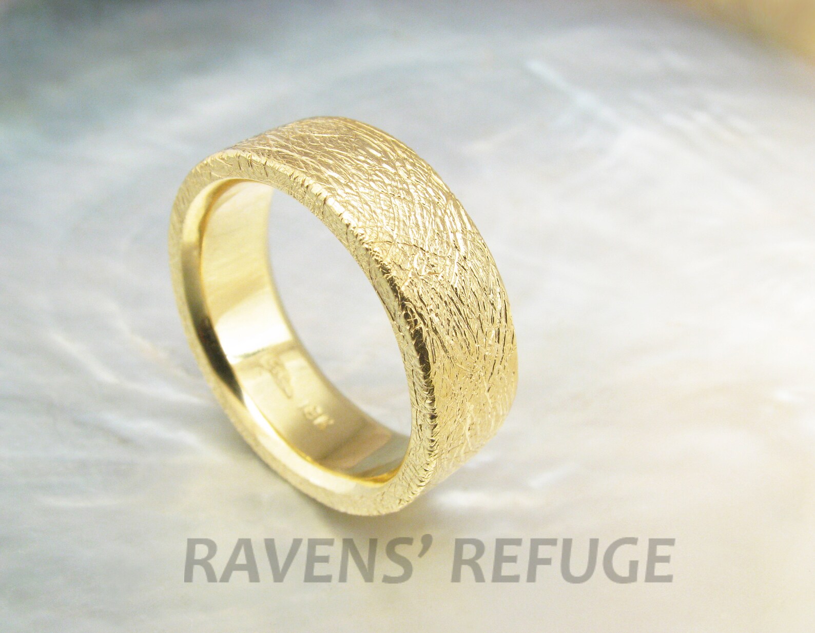 Textured Gold Band Thick 18k Wedding Band for Men or Women - Etsy