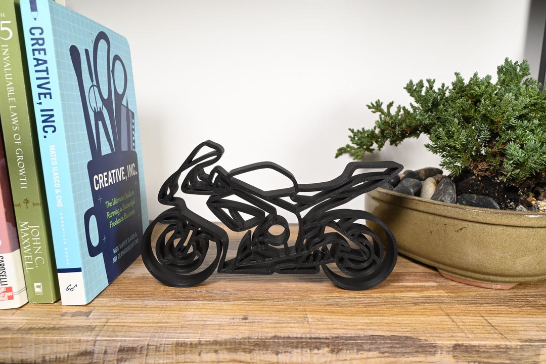 Suzuki GSXR 600 Line Art: Motorcycle Desk Decor - Etsy