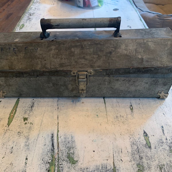 Old Metal Tool Box - Etsy