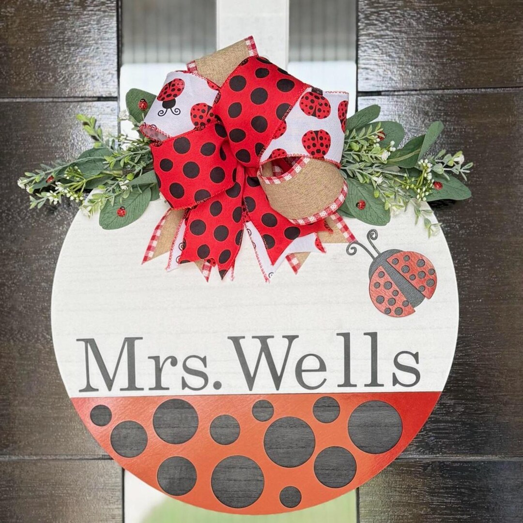 15” Ladybug Door Hanger Sign – Cute Welcome Sign for Front Door | Round ...