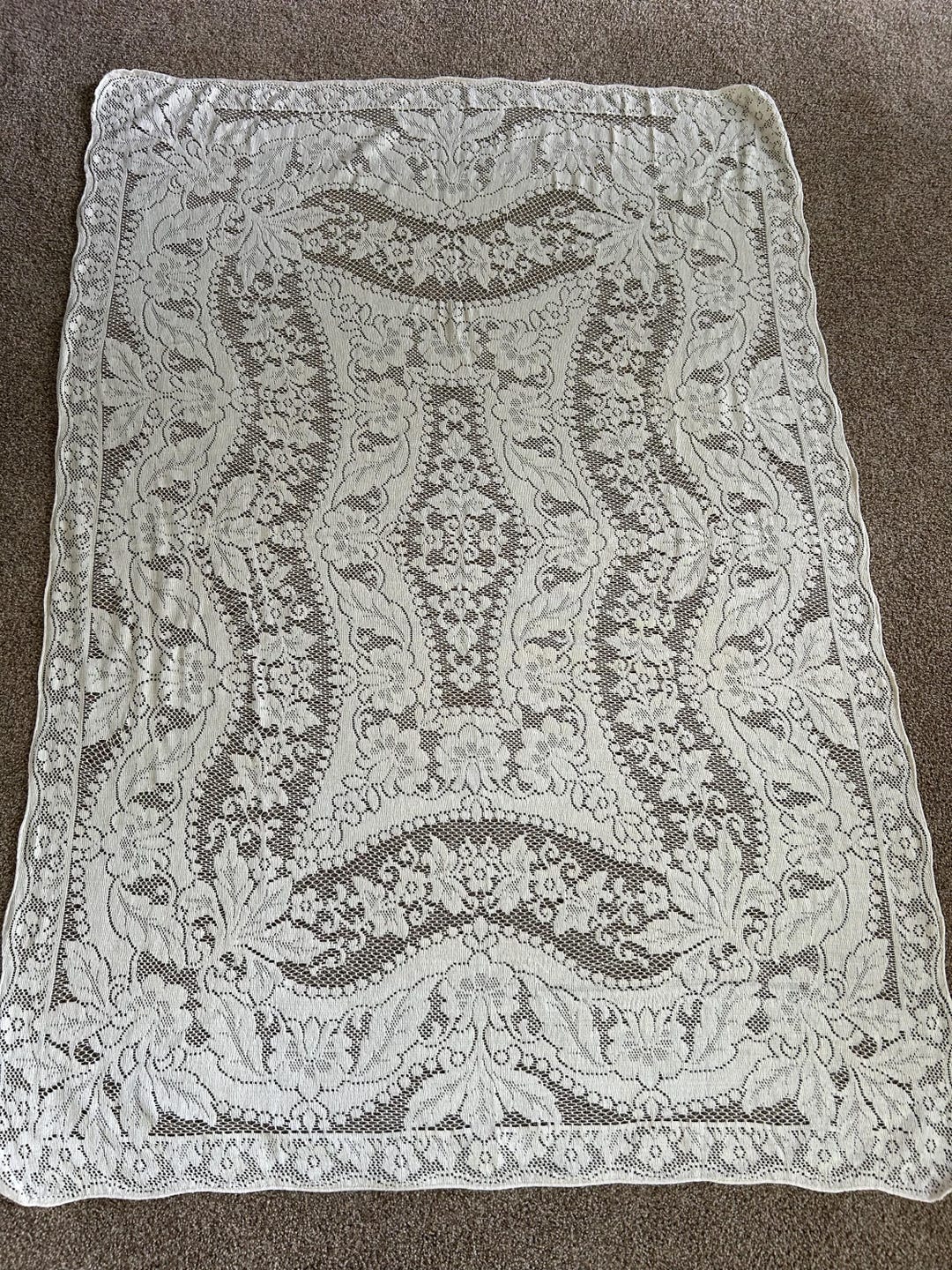 Vintage Tablecloth, Vintage off White Lace Tablecloth, Antique off ...