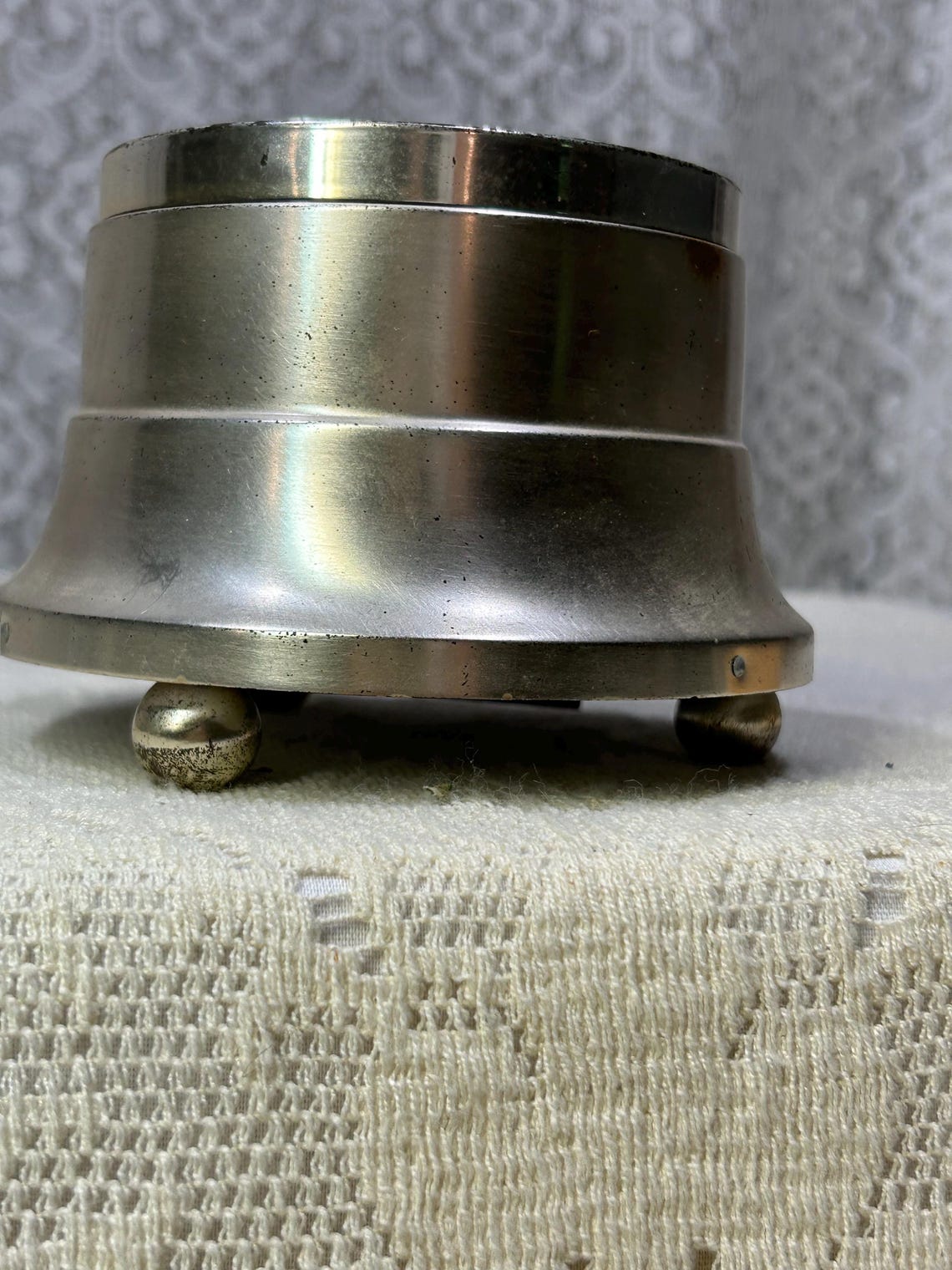 Vintage Vanity Powder Box, Vintage Musical Covered Powder Dish, Vintage ...