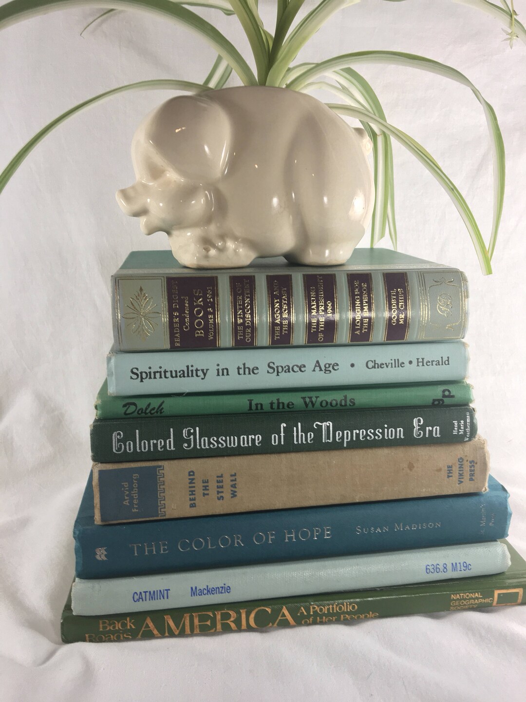 Vintage Green Books, Green Decor, Green Stack of Books, Vintage ...
