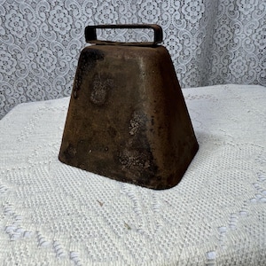 Rustic Cow Bell / Vintage Cow Bell / Cowbell - Etsy