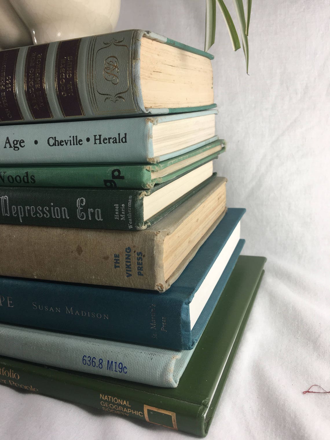 Vintage Green Books Green Decor Green Stack of Books - Etsy
