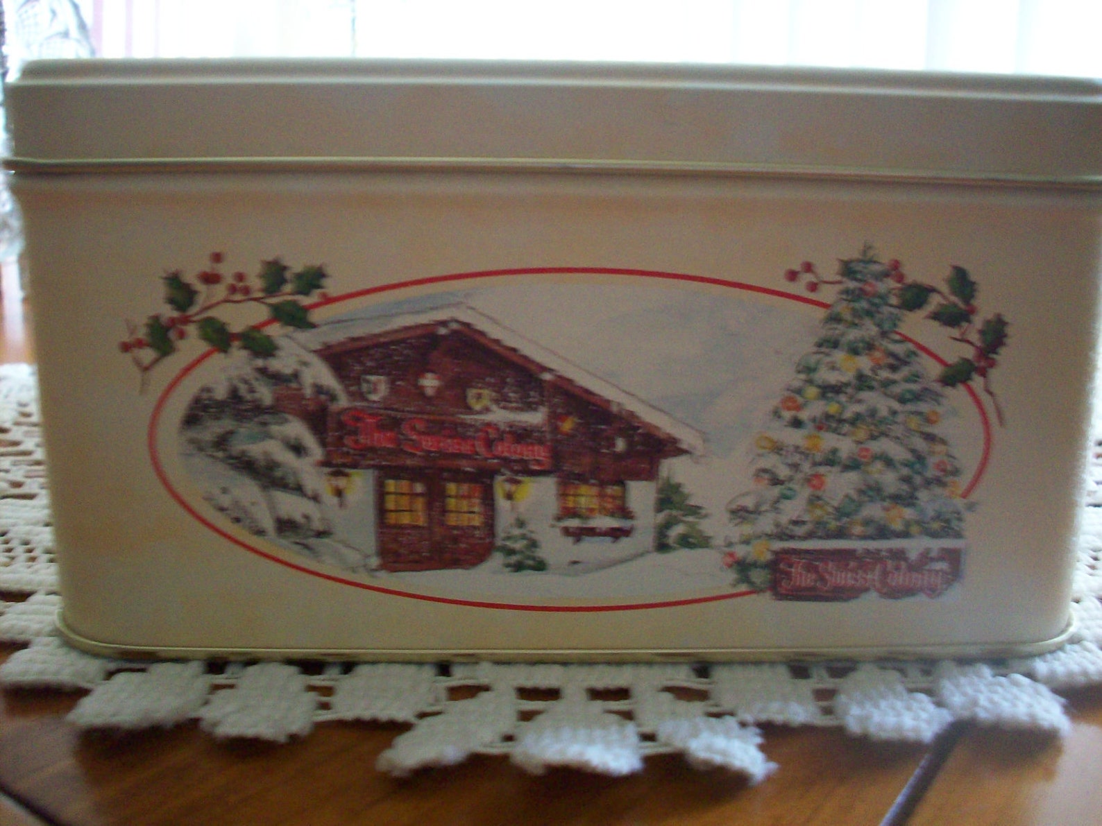 Vintage Swiss Colony Christmas Tin: Helen Endres Monroe WI Design - Etsy