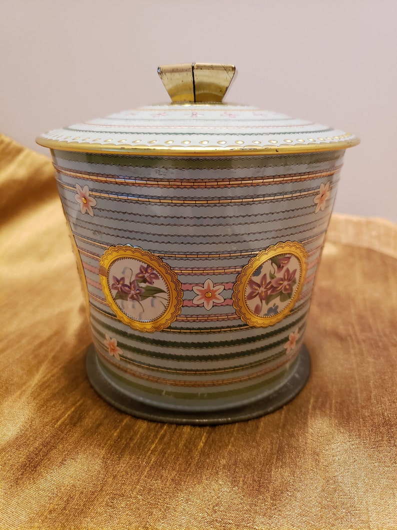 Baret Ware Art Grace Vintage Tin Summer Flower Embossed | Etsy