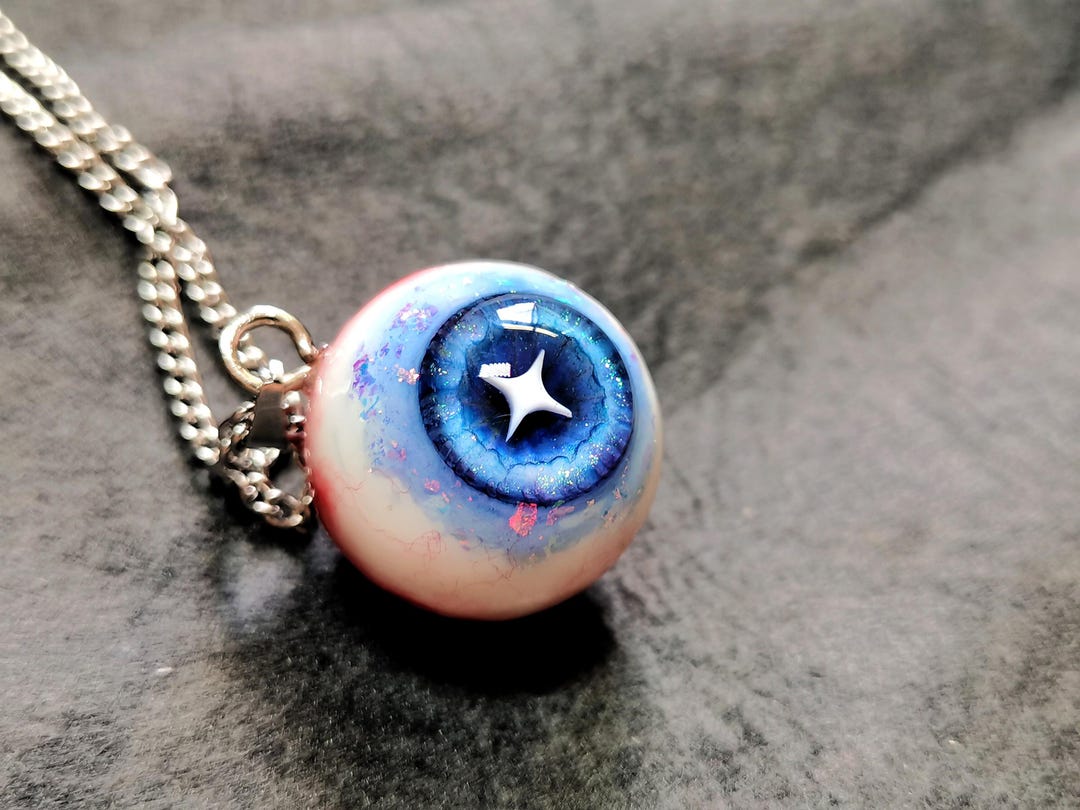 Handcrafted Resin Eyeball Jewelry, Cross Star Eyeball Pendant, Chic ...