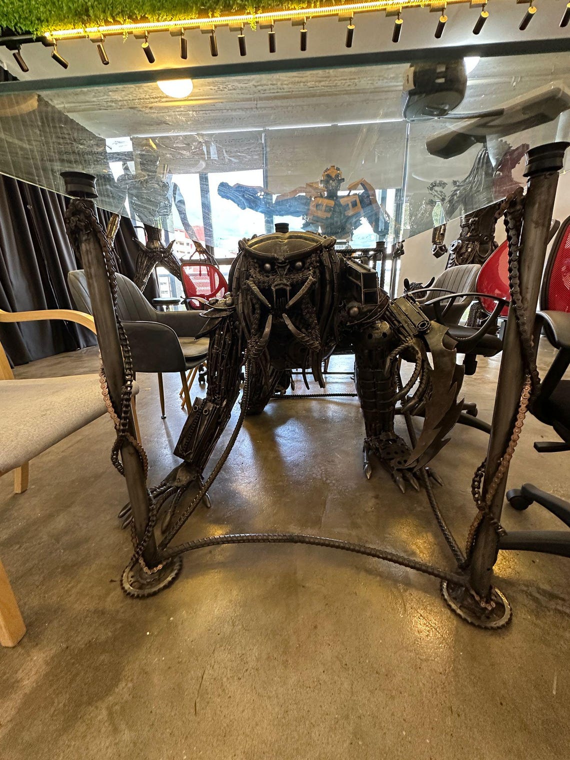 Predator Sculpture Table With Chairs - Etsy