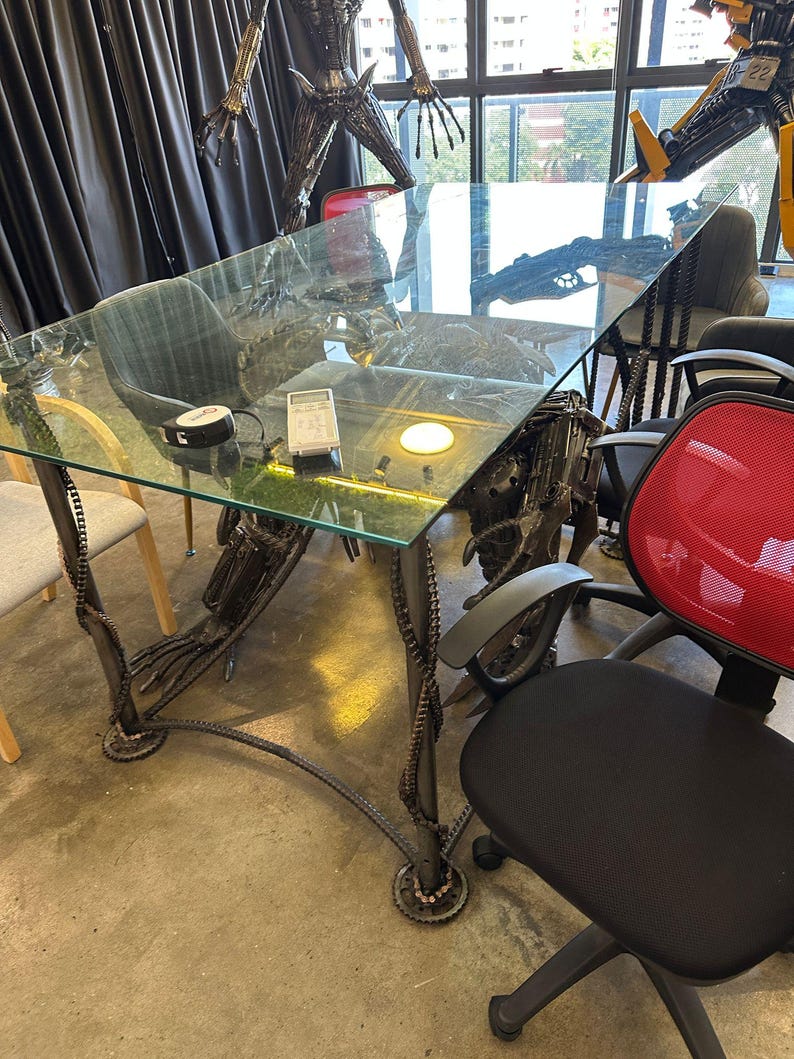 Predator Sculpture Table With Chairs - Etsy