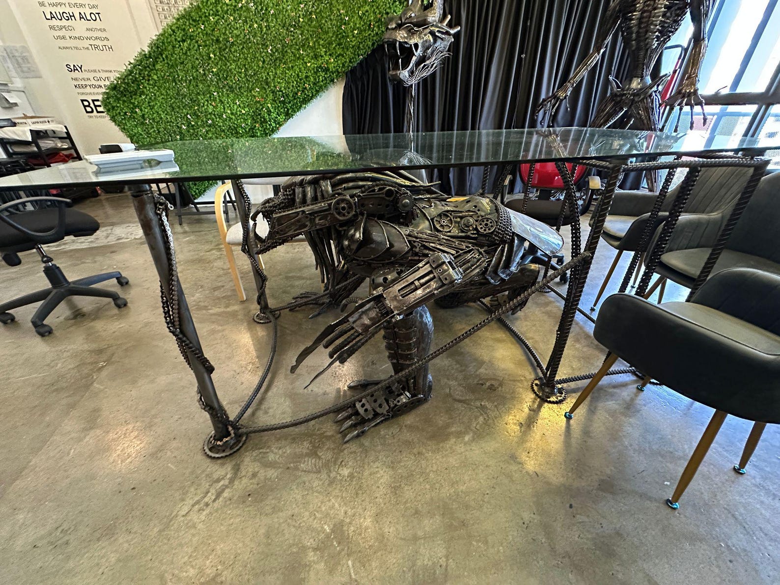 Predator Sculpture Table With Chairs - Etsy