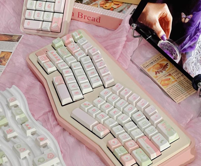 Cute Pink Strawberry Cake Theme Keycaps Set for Mechanical Keyboard ...