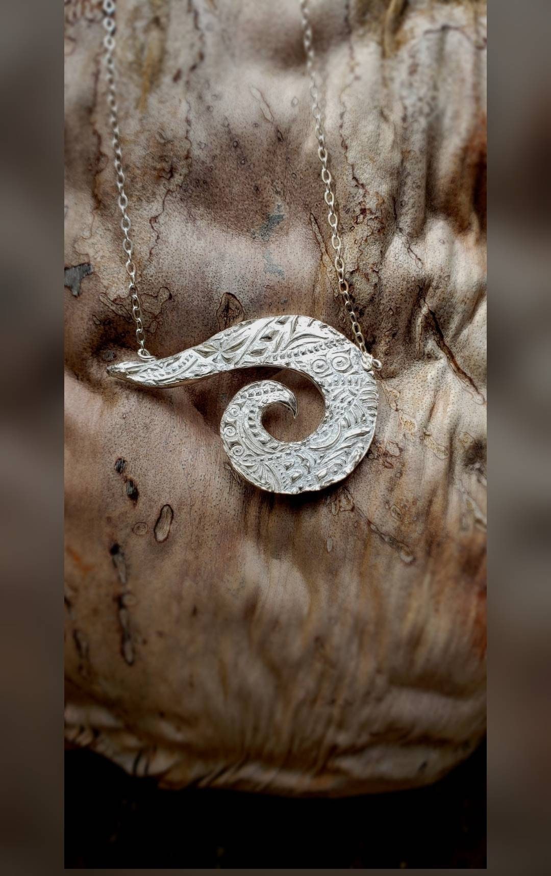 Koru Pendant Wave Necklace - Etsy