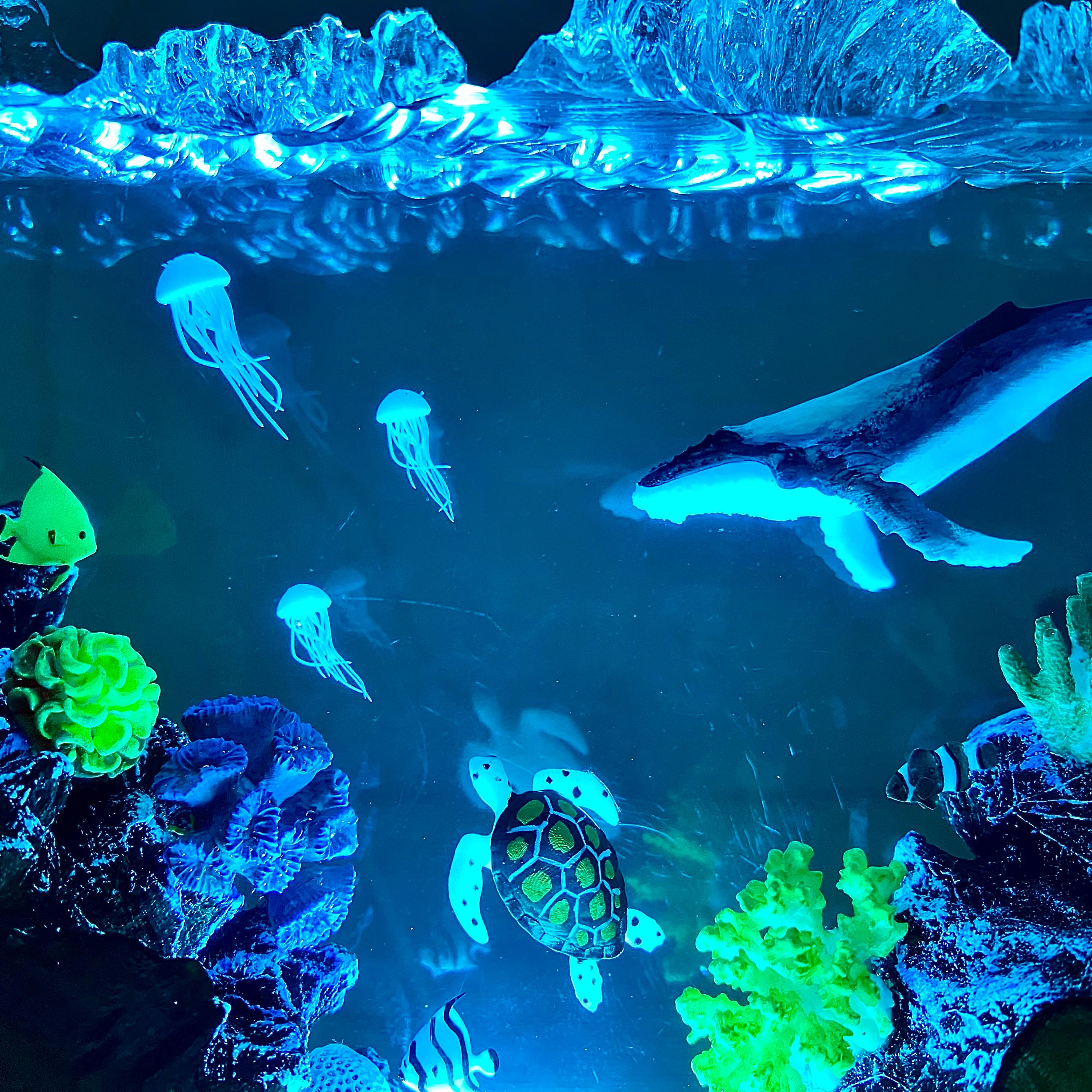 Humpback Whale, Jellyfish and Sea Turtle Lamp, Resin Wood Lamp, Free ...