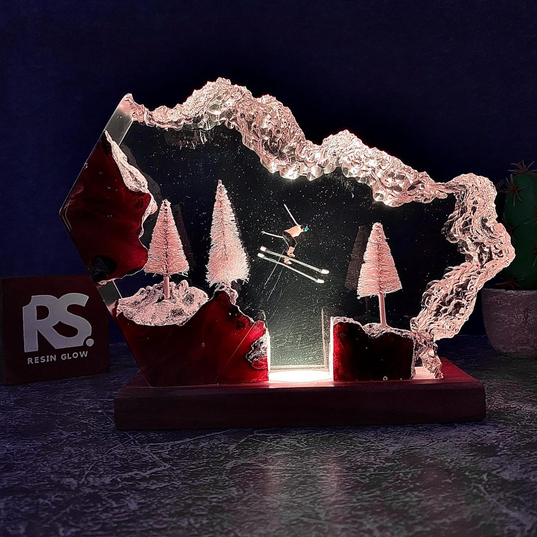 Skiing Resin Lamp, Handmade Winter Diorama Night Light, Epoxy Art ...