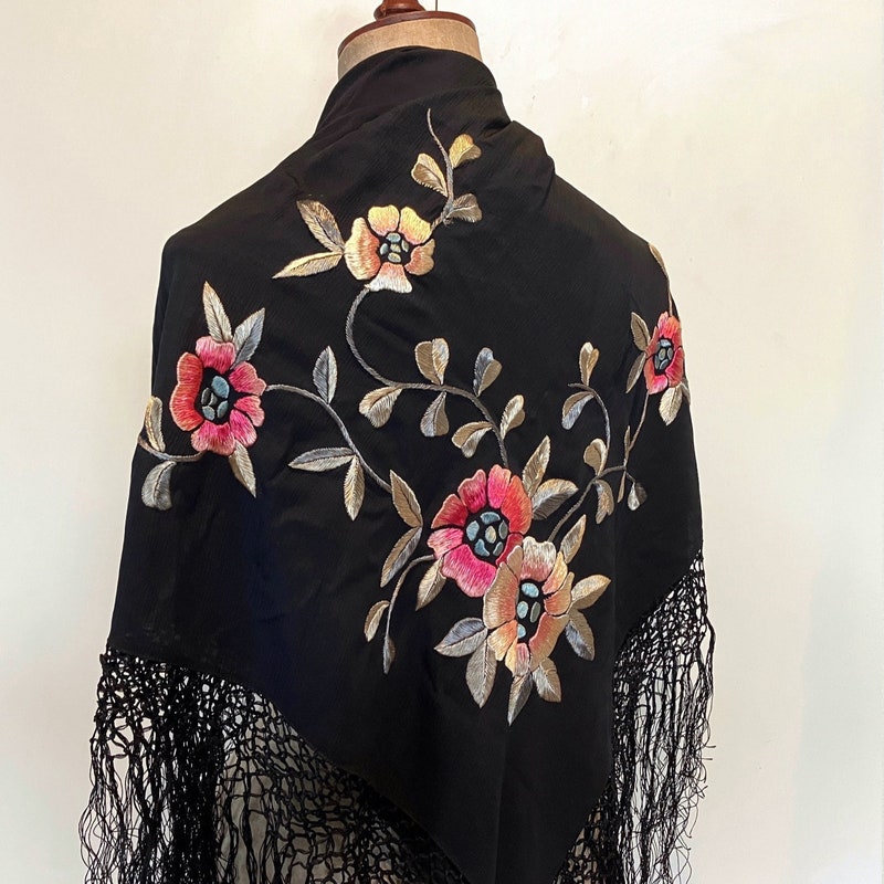 Manila Shawl - Etsy