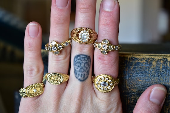 Statement vintage gold rings store