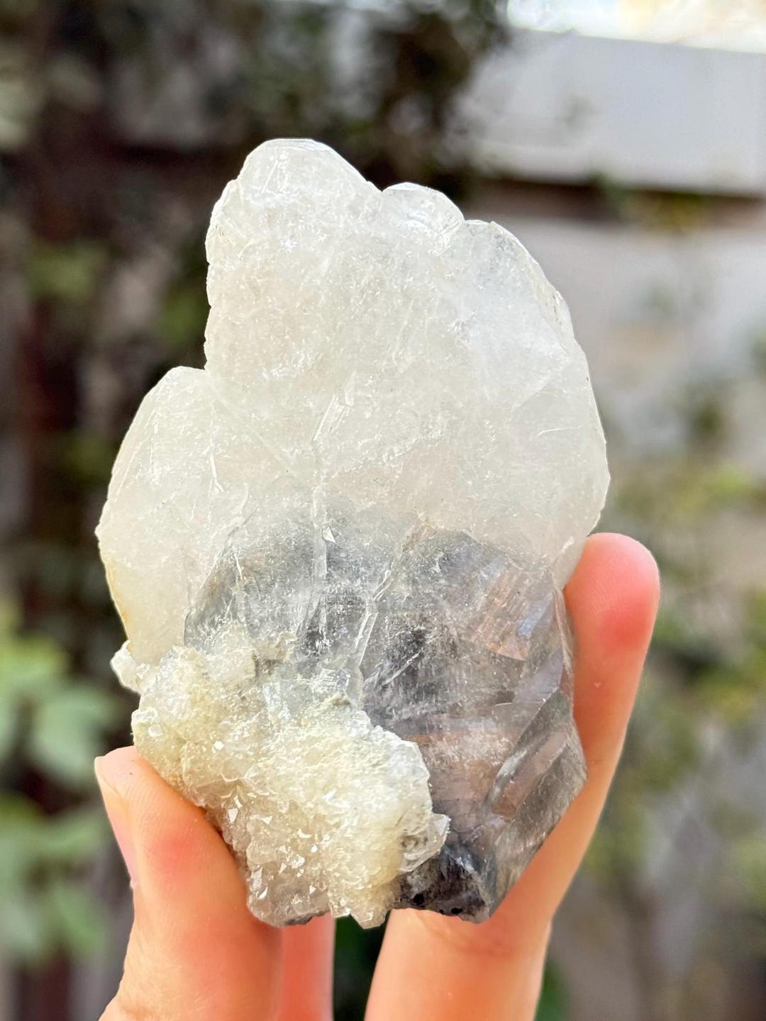 Beautiful BLACK CARBON INCLUSION Quartz 708 Carats From Skardu, Gilgit ...
