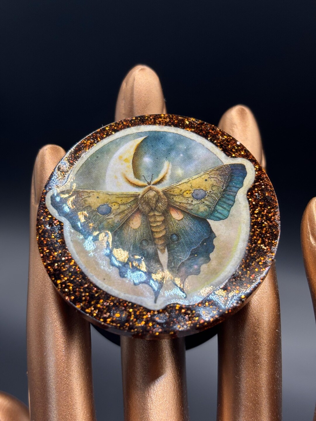 Phone Grip, Luna Moth - Etsy