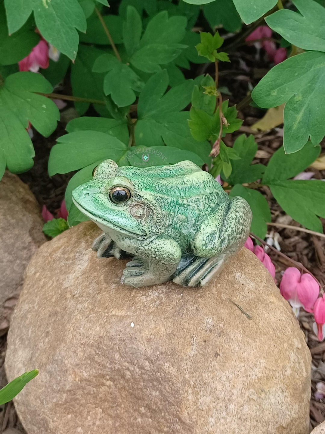 Concrete Frog Garden Statue Ornament Outdoor Yard Art Planter ...