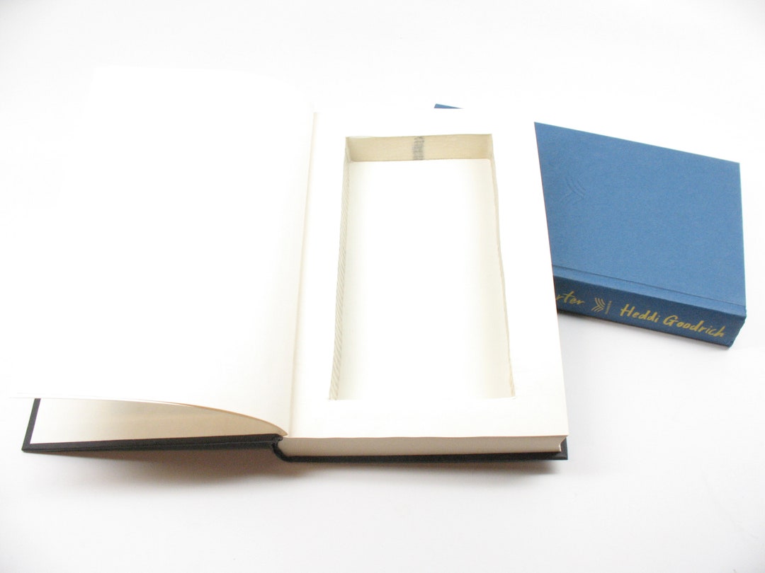 Book Lovers' Secret Stash Set Hidden Compartment Books Unique Gift Idea ...