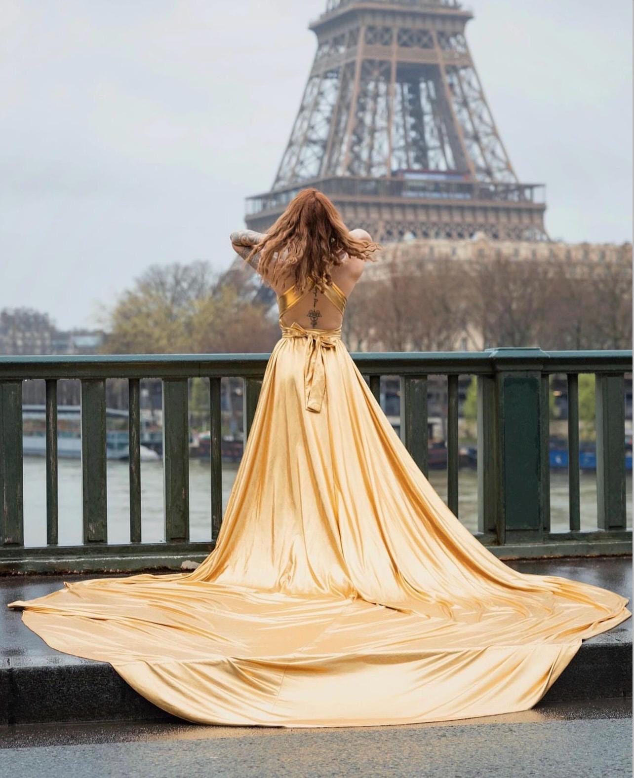 Metallic Texture Dress With Train of 3,5 Meters - Flying Dress for а ...