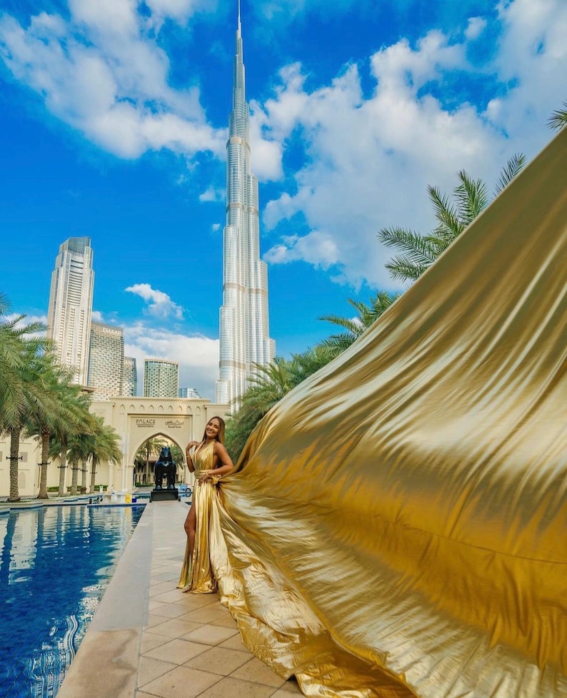 Metallic Texture Dress With Train of 3,5 Meters - Flying Dress for а ...