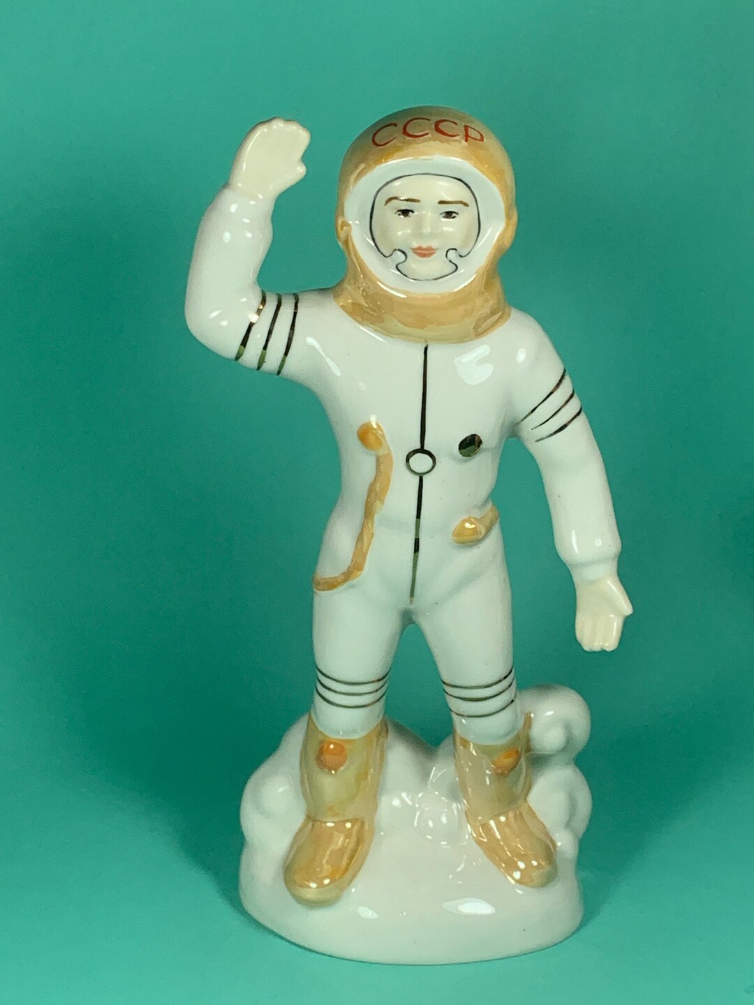 SPACE. PORCELAIN STATUETTE. Cosmonaut. New Product, 2000s, Korosten ...