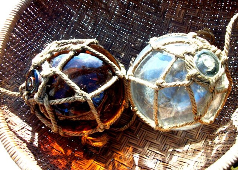 Two Fishing Floats Spheres 4.5 to 4.625 Diameter Netted Glass - Etsy