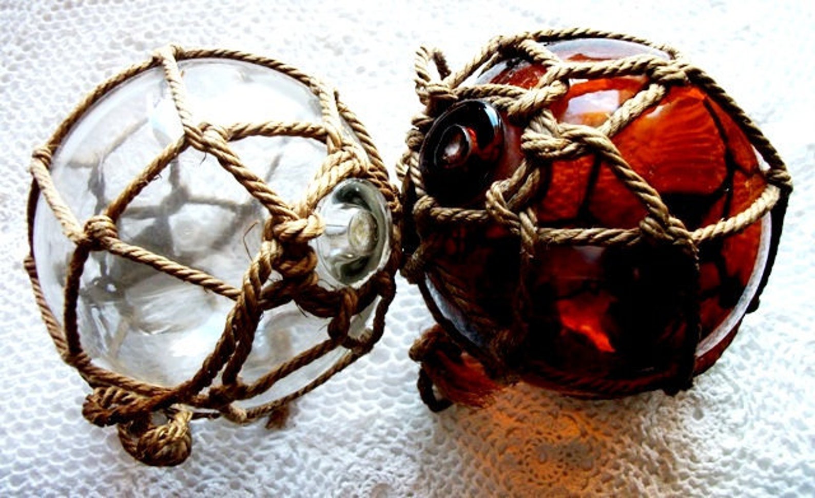 Two Fishing Floats Spheres 4.5 to 4.625 Diameter Netted Glass - Etsy