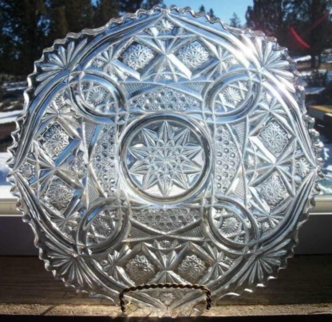 Crystal Glass Bowl Sawtooth Edge Daisy Buttons Fans LOVELY Gift Ideas ...