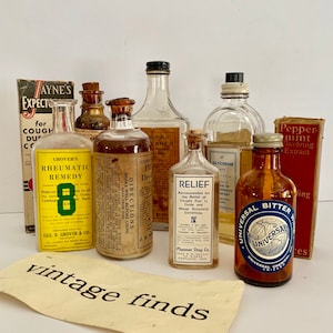 Vintage Peppermint Flavoring Box and Bottle - Etsy