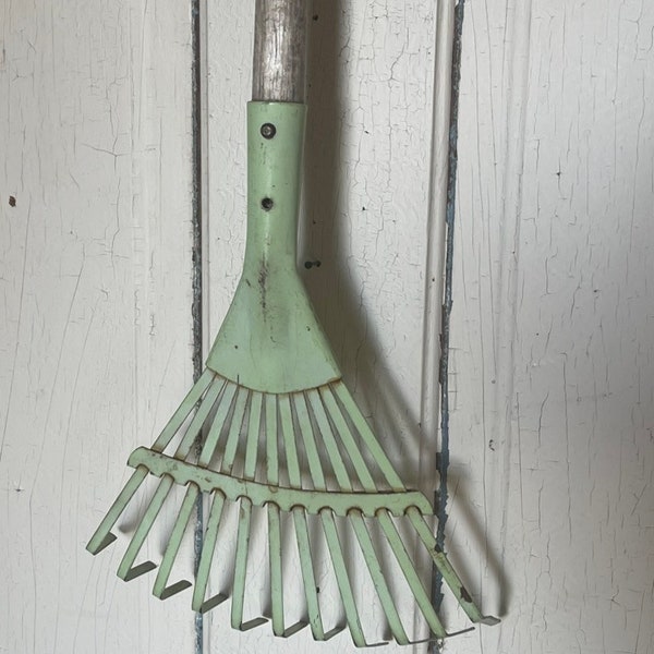Vintage Rake - Etsy
