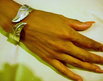 Silver Feather Bangle, Silver Bangle, Silver Feather Bracelet, Boho ...