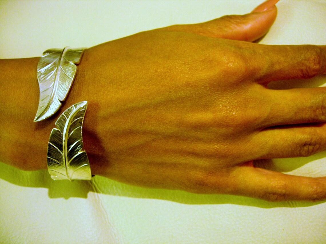 Silver Feather Bangle - Etsy