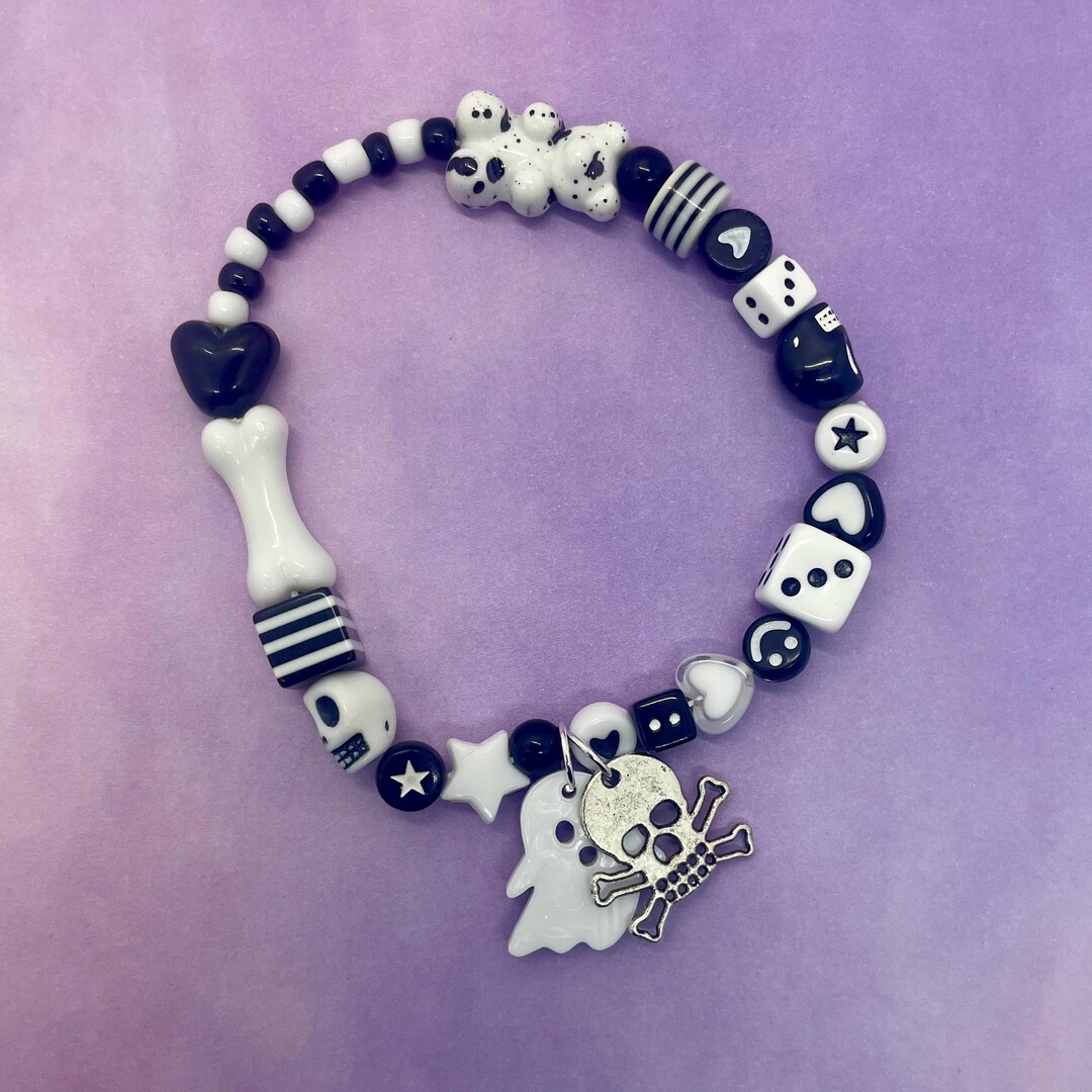 Black and White Mismatched Friendship Style Beaded Bracelet Black White ...