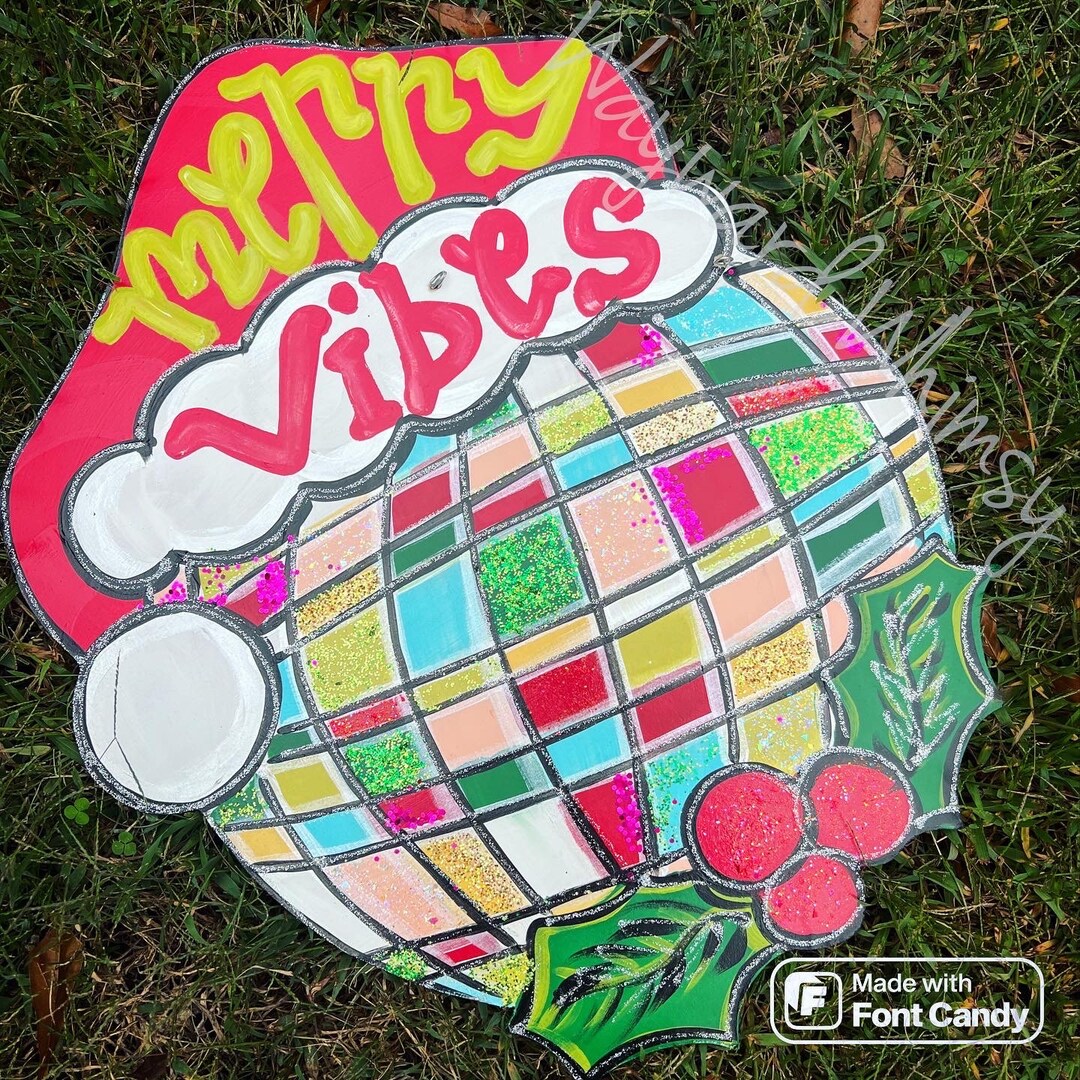 Merry Vibes Retro Christmas Disco Ball Wooden Door Hanger - Etsy
