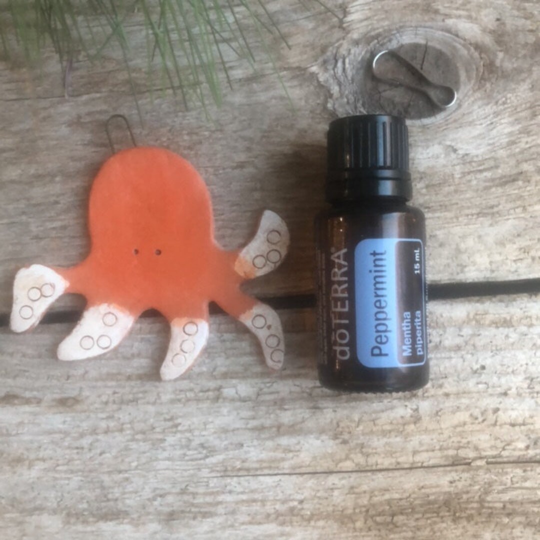 GIANT PACIFIC OCTOPUS | Hanging Ornament | Essential Oil Diffuser ...