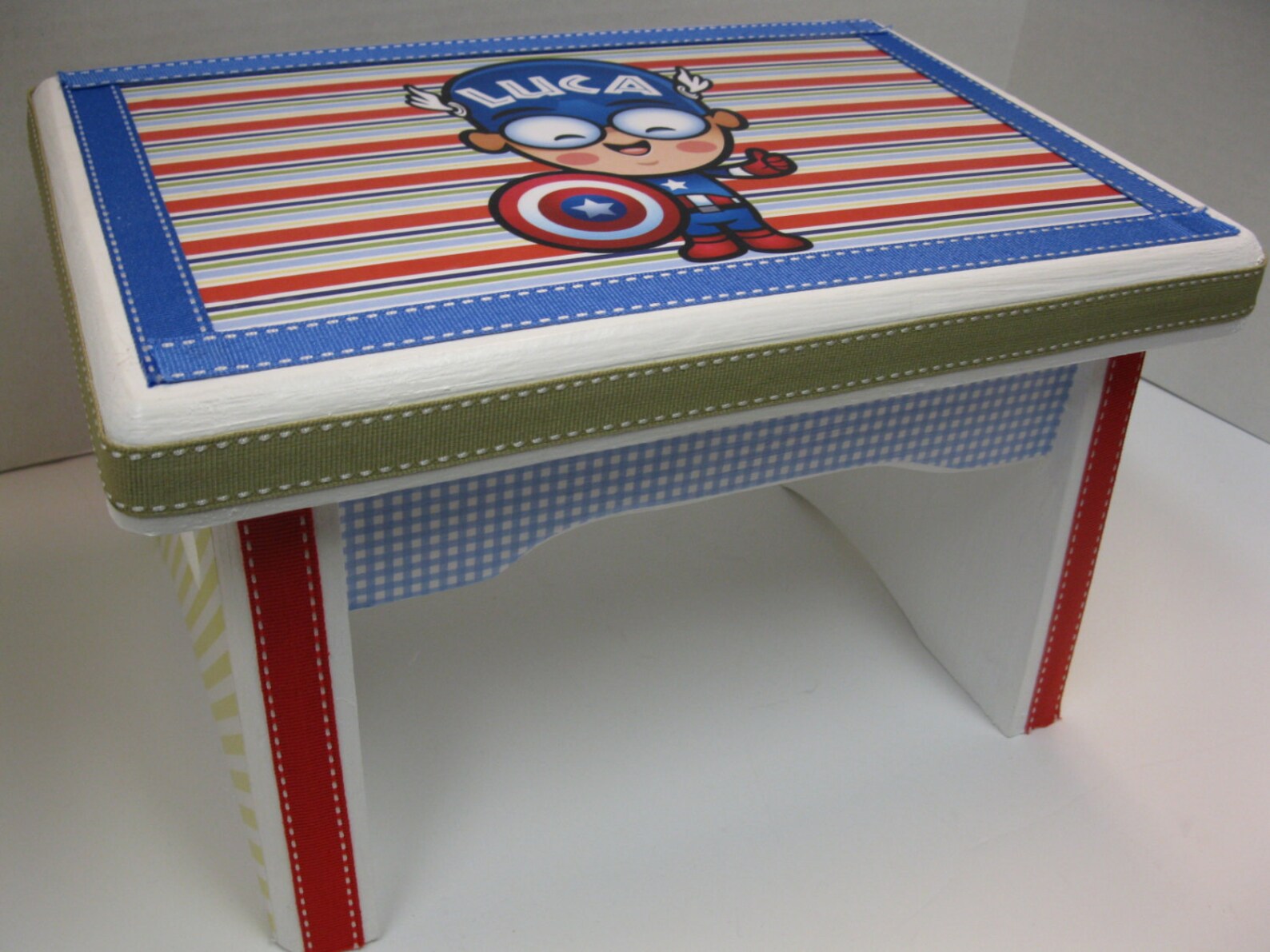 Superhero Luca Capt. America Little Boy's Bench | Etsy
