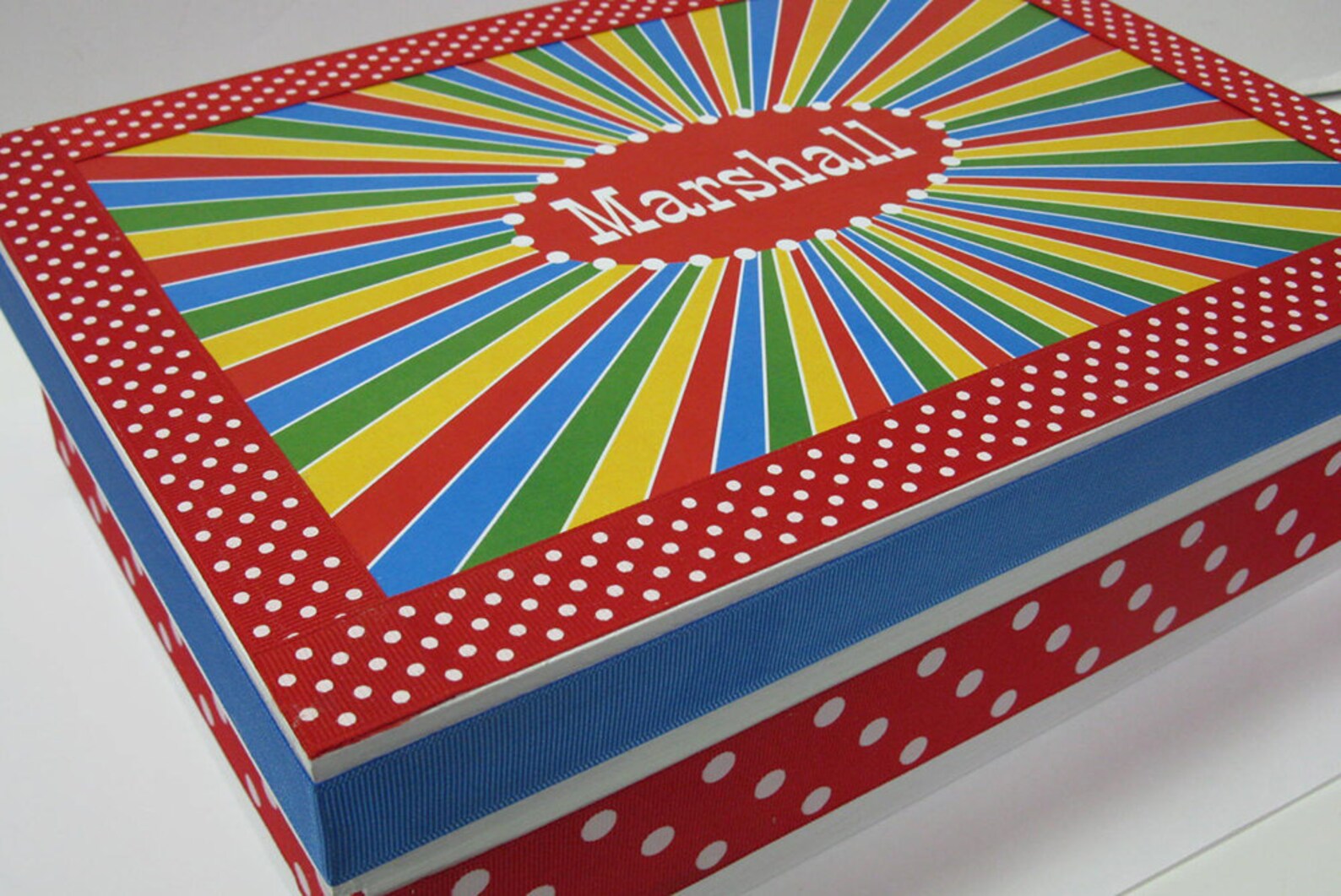 Circus Themed Personalized Keepsake Box - Etsy