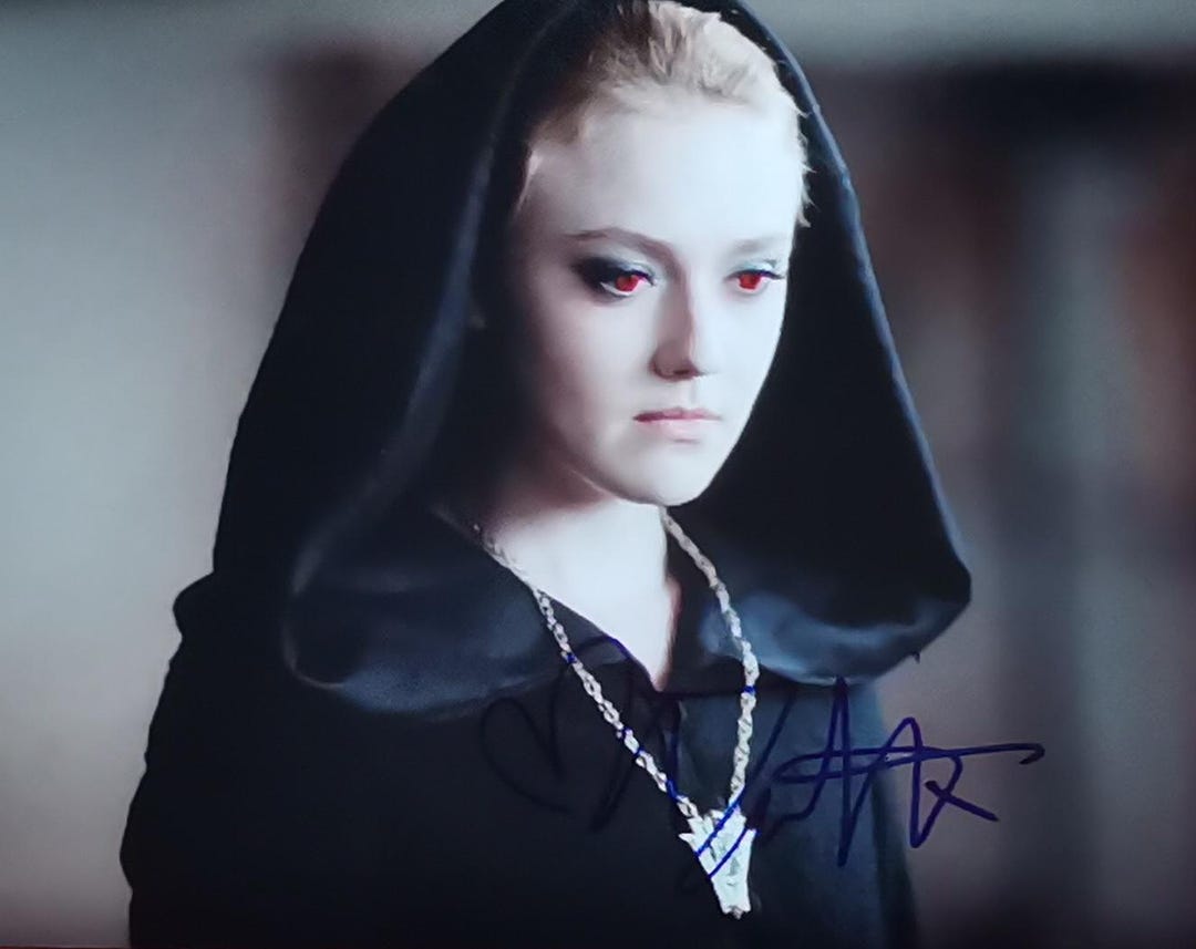 Dakota Fanning, Twilight, Autograph Original Signed 10x8 Inch Photo ...