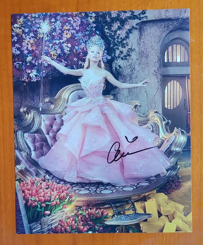 Ariana Grande, Wicked: Part I, Autograph Original Signed 10x8 Inch ...